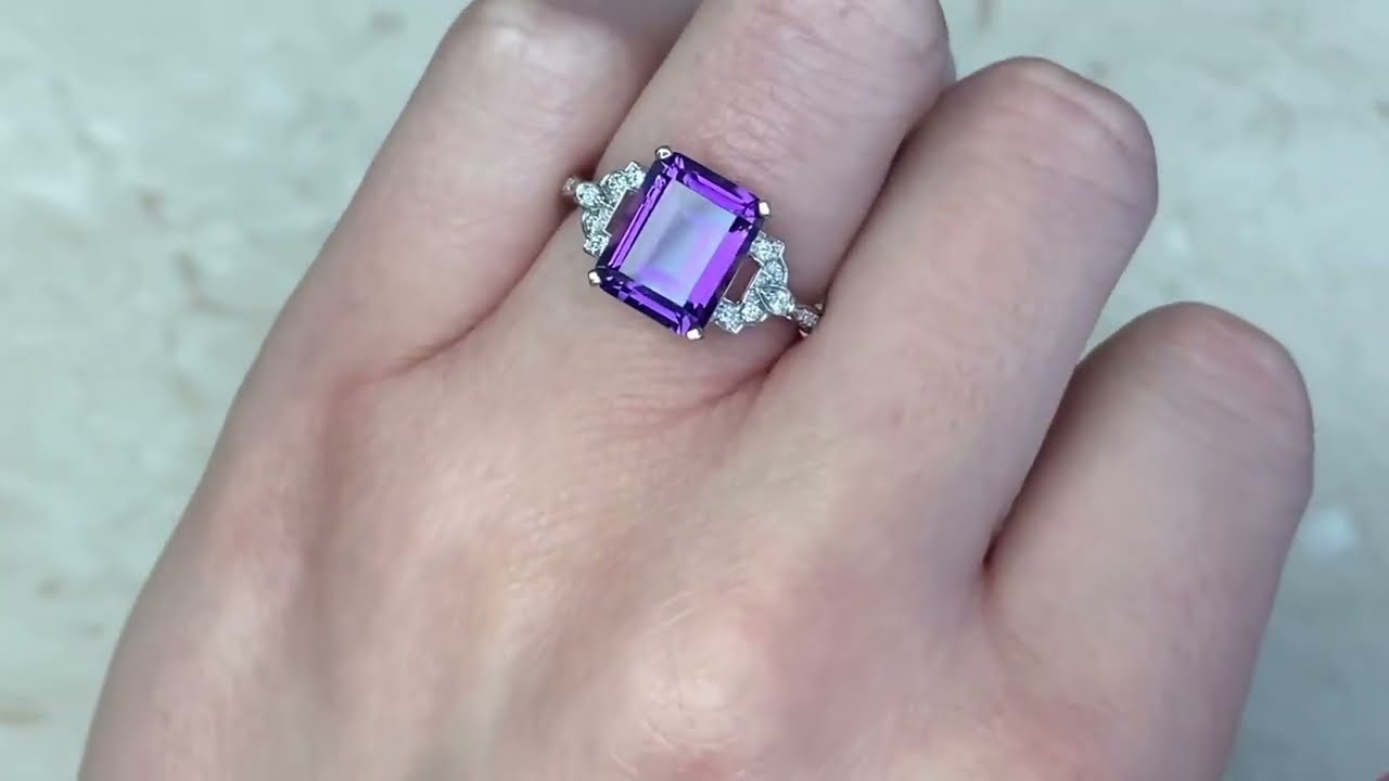 18k White Gold and 3.07ct Amethyst Meridian Ring - EDJ