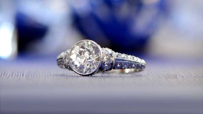 What is a Promise Ring? | Engagement vs. Promise Ring