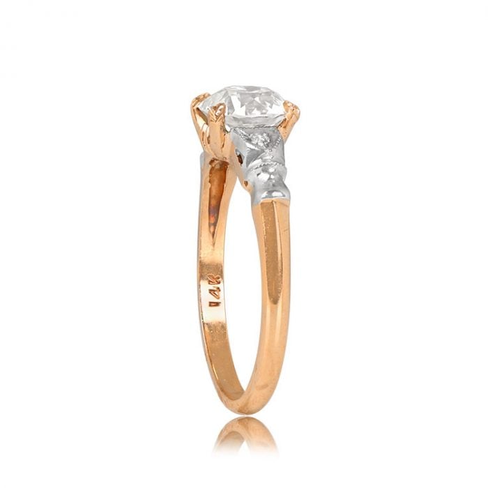 0.50ct Redstone Ring. Circa 1940 (Vintage, Retro Era)