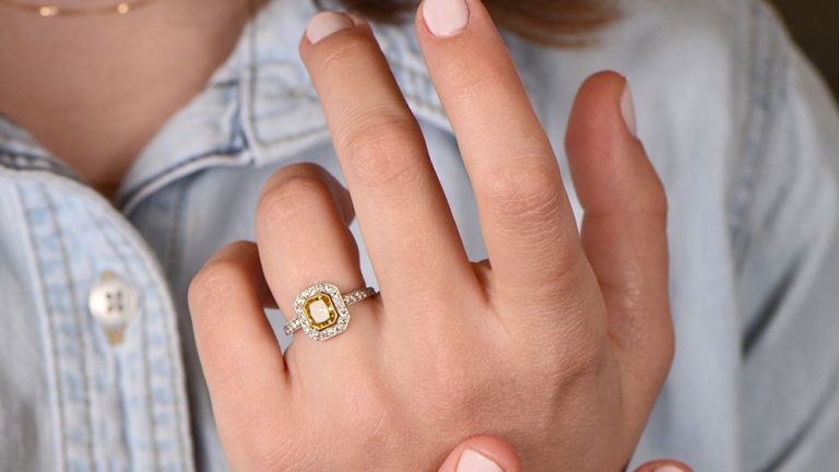 How to Fix a Diamond With a Yellow Tint? - EDJ