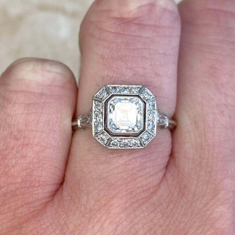 0.84ct Asscher-cut Diamond Platinum Halo Bolton Ring - EDJ
