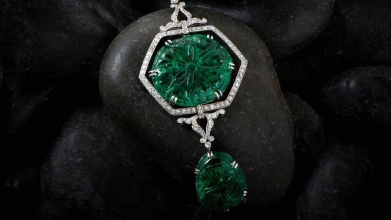 Insider Guide to Caring for and Cleaning Emerald Jewelry
