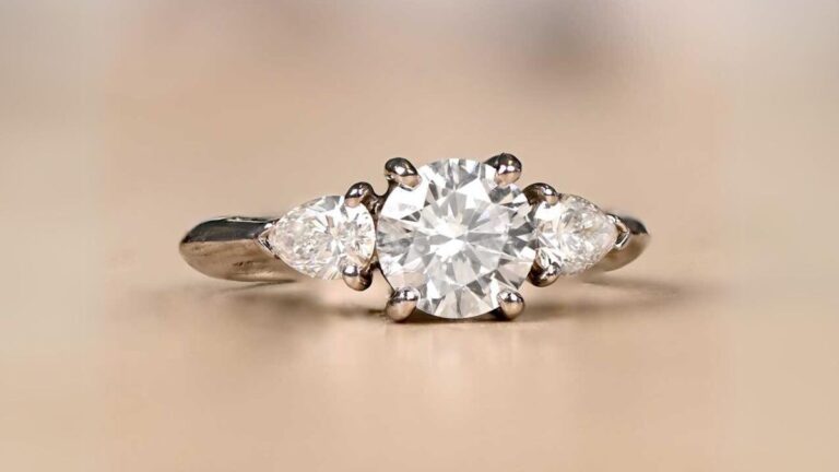 Complete Guide to G Color Diamond - Estate Diamond Jewelry