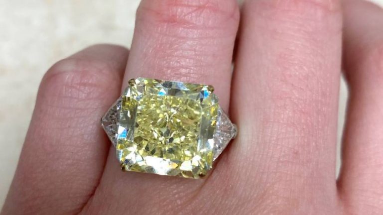 Complete Guide To Colored Diamonds - Expert Advice