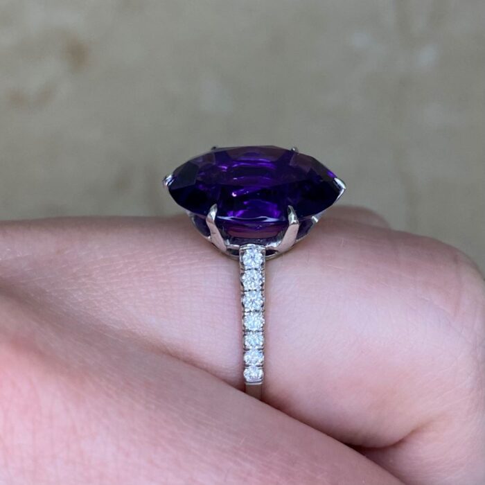 Vintage 6.40ct Amethyst Platinum Ring. Vintage - EDJ