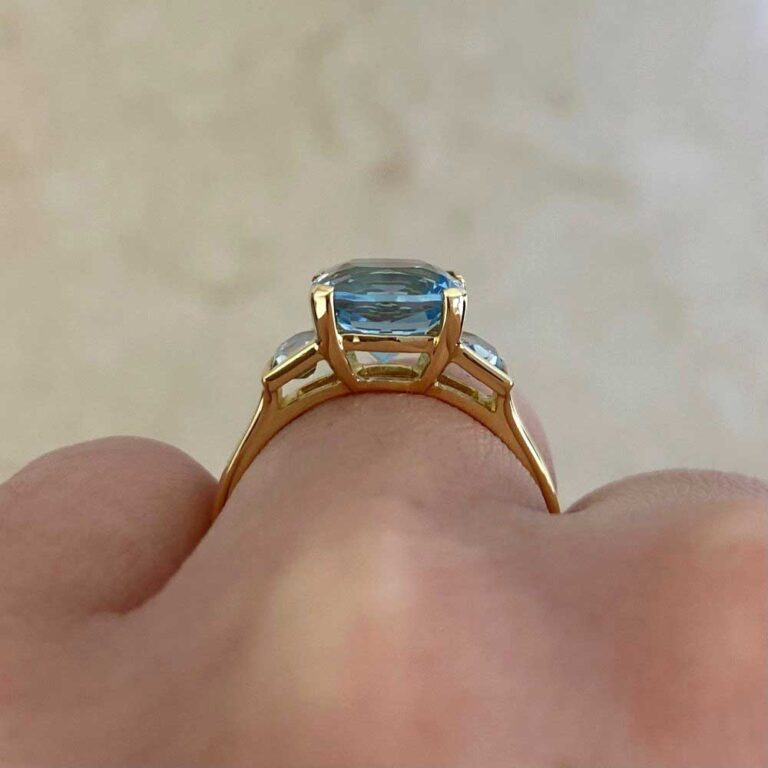 1.95ct Aquamarine and 18k Yellow Gold Zillah Ring - EDJ