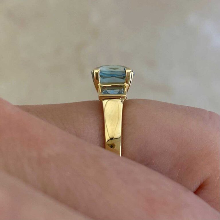 1.95ct Aquamarine and 18k Yellow Gold Zillah Ring - EDJ