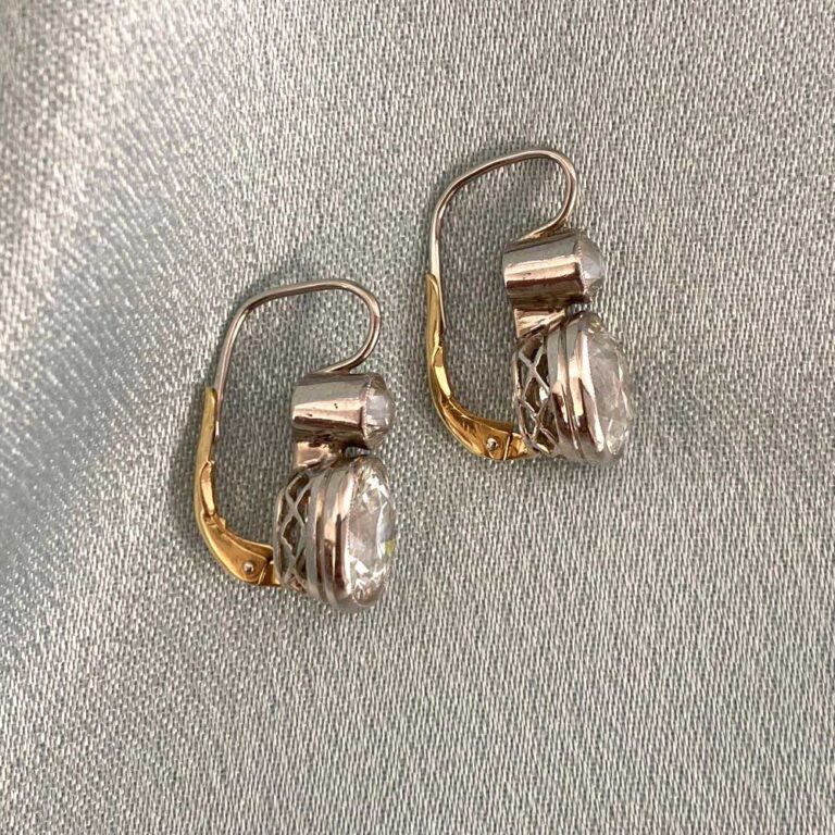 Cushion-Cut Diamond on Platinum Stud Savella Earrings- EDJ